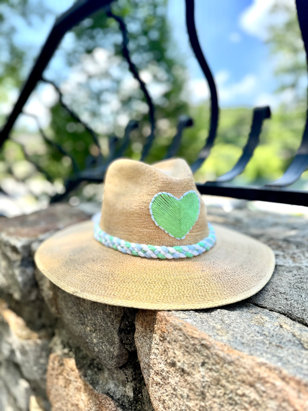 Tipsy Threads Boracay Heart Hat in Green – Poppy's of Atlanta